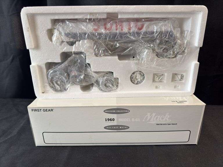 1960 Mack Tanker - Auction Ohio