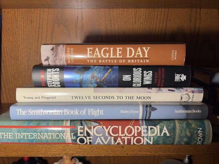 Aviation books - Auction Ohio