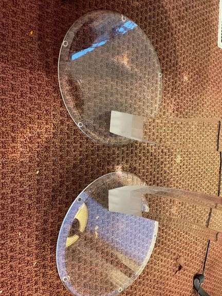 Acrylic tables - Auction Ohio