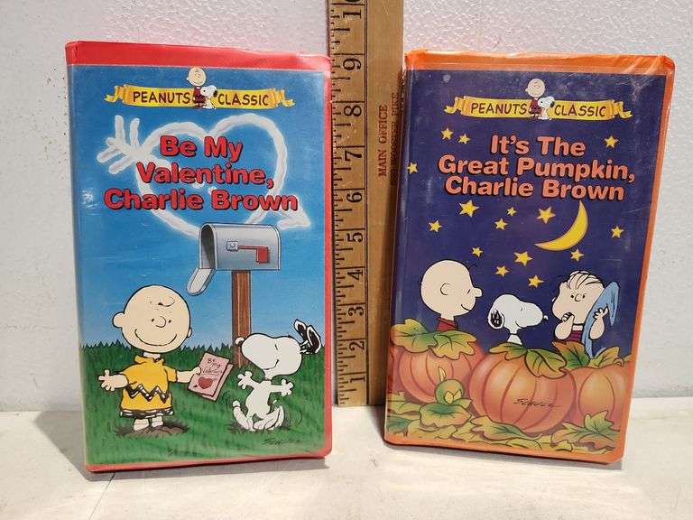 2 Peanuts Classic VHS Movies - Auction Ohio