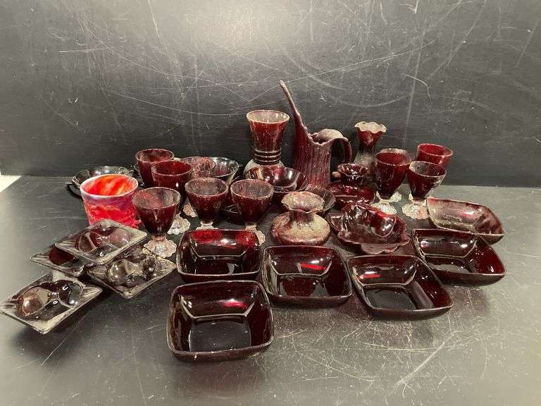 Ruby glassware - Auction Ohio