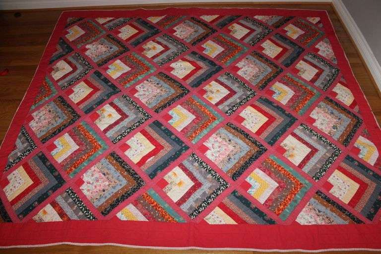 Multi-Colored Calico Quilt - Auction Ohio