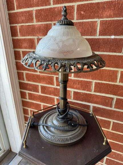 Vintage bronze table lamp - Auction Ohio