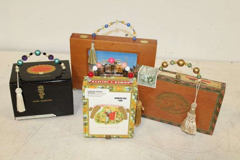 Vintage Cigar Box Purses - Auction Ohio