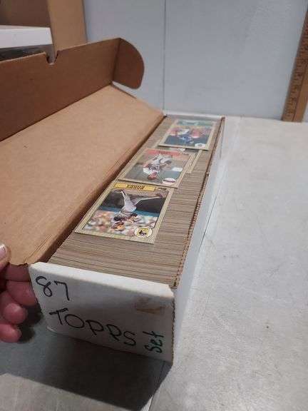 1987 Topps Baseball Card Set - Auction Ohio