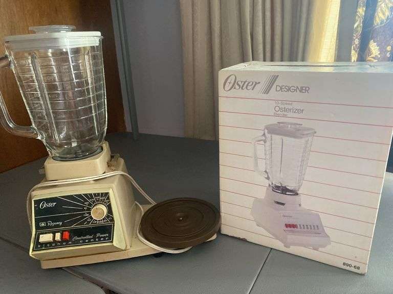 Vintage Oster Regency and Oster Designer blenders - Auction Ohio