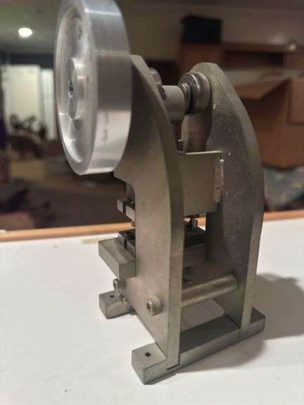 Miniature Press - Auction Ohio