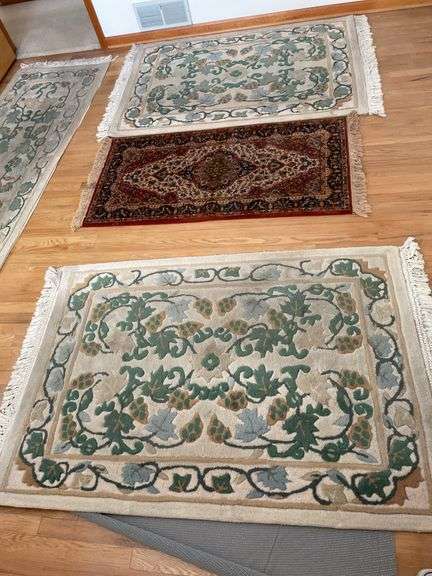 Rugs & runners - Auction Ohio