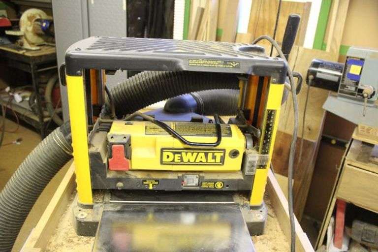 DeWalt Corded Bench Planer - Auction Ohio