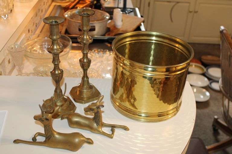 Brass Décor - Auction Ohio
