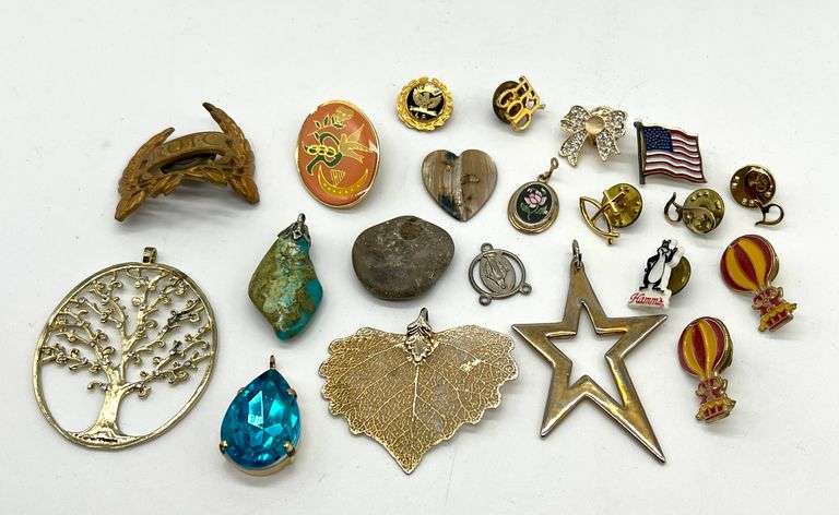 Jewelry - Pins - Auction Ohio