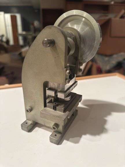 Miniature Press - Auction Ohio