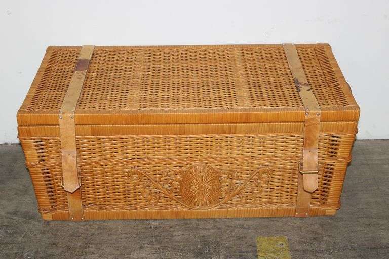 Rattan Chest - Auction Ohio