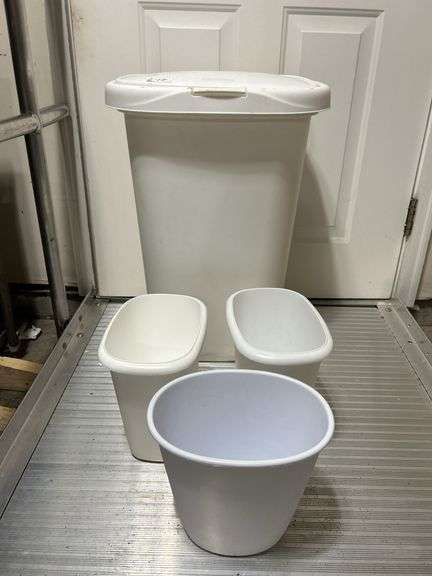 White Trash Cans - Auction Ohio