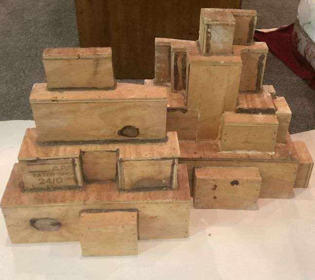 Ceramic Miniature Adobe Pueblo House - Auction Ohio