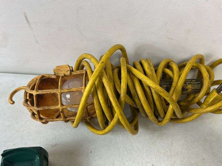 Lights & Extension Cords - Auction Ohio