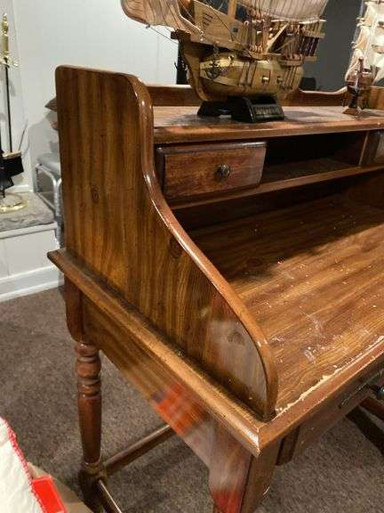Vintage writing desk and two ships decor - Auction Ohio