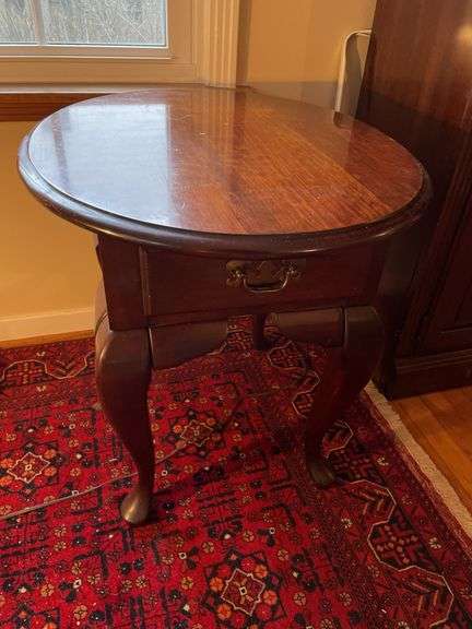 Null Endtable - Auction Ohio