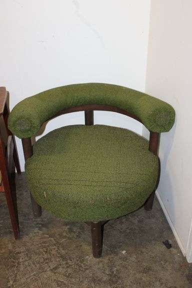 MCM Accent Chair - Auction Ohio