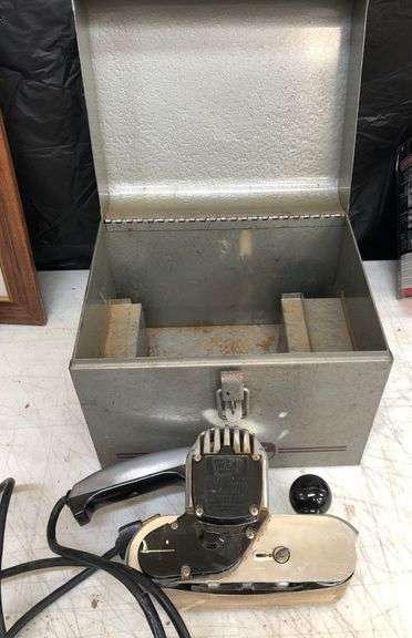 Wen Electric Belt Sander With Case - Auction Ohio