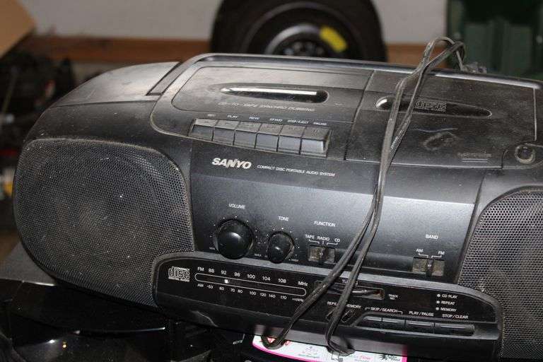 Boombox & Mini Stereo - Auction Ohio