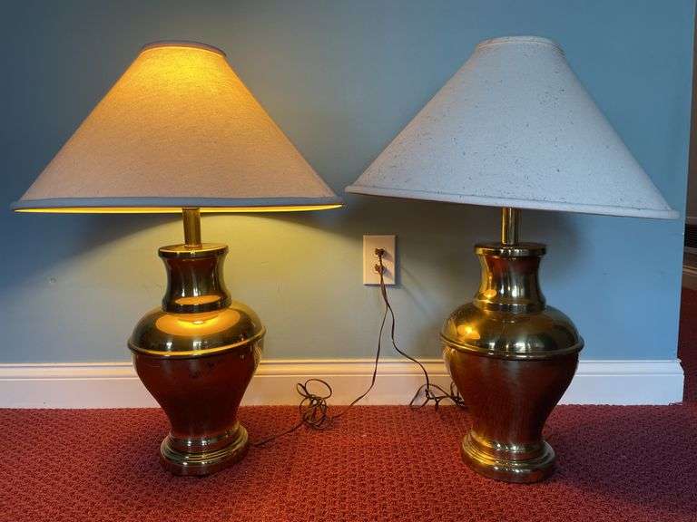 Brass tone lamps - Auction Ohio