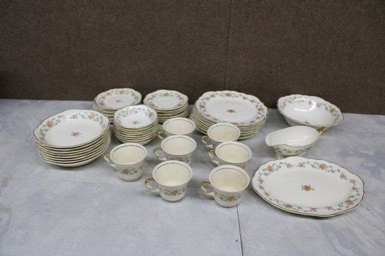 Cronin China Aristocrat Rose Dinner Set - Auction Ohio