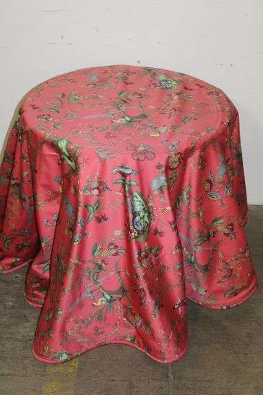 Skirted Side Table - Auction Ohio