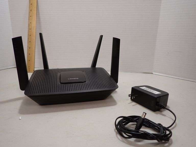 Linksys Mesh Wifi 5 Router, Tri-Band, 2,000 Sq. MR8300 - Auction Ohio