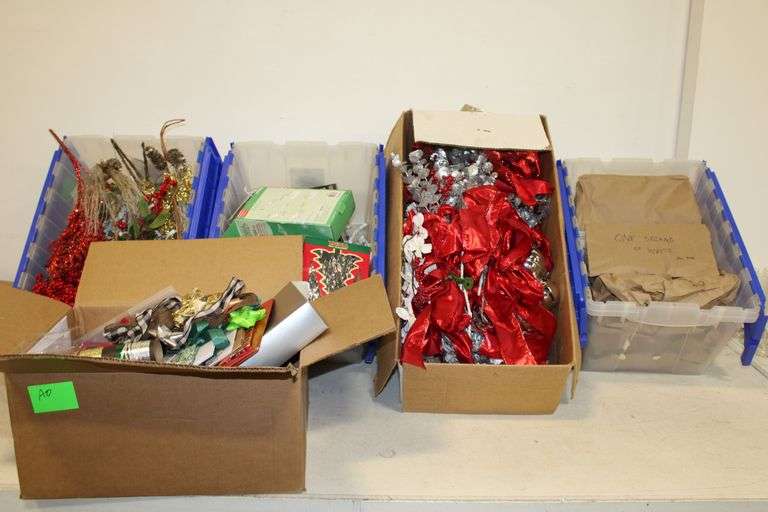 Christmas Sprigs & Décor - Auction Ohio