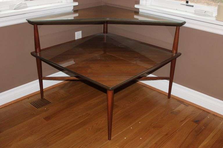 MCM Corner Table - Auction Ohio