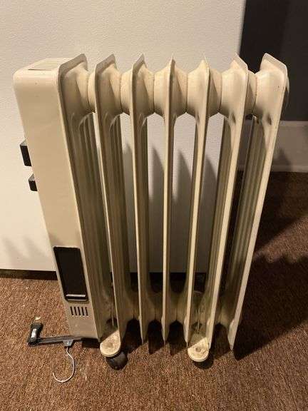 DeLonghi portable electric oil radiator - Auction Ohio