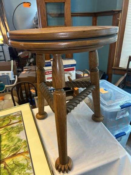 Stool - Auction Ohio