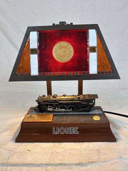Lionel Table Lamp - Auction Ohio