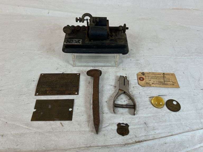 Railroad Collectibles - Auction Ohio