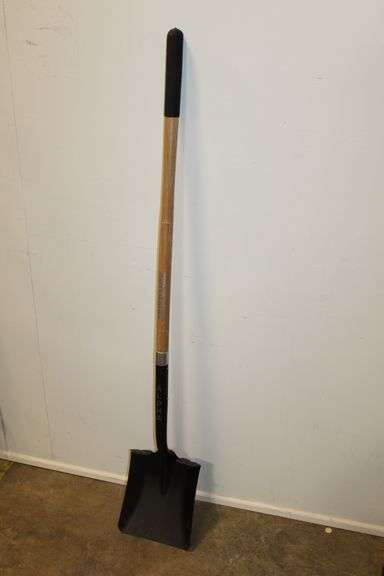 Silverback Square Head Shovel - Auction Ohio