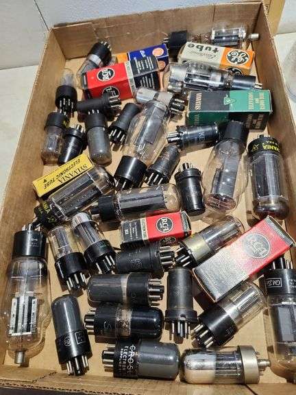 Assorted Vintage Electronic Tubes - Auction Ohio