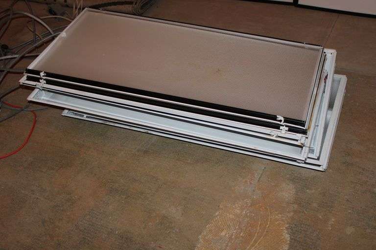 Light Panel Ceiling Fixtures - Auction Ohio