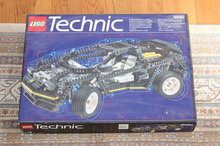 LEGO Technic 8880 Car - Auction Ohio