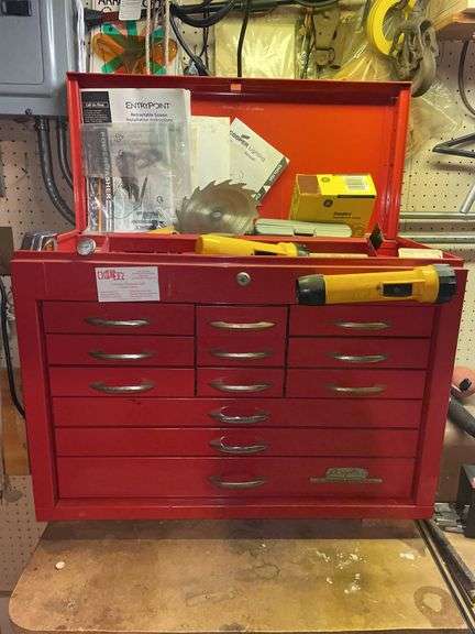 Toolbox with contents - Auction Ohio