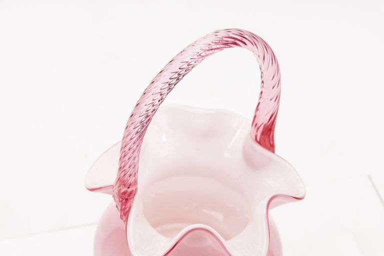 Vintage Blush Pink Swirl Fenton Basket - Auction Ohio