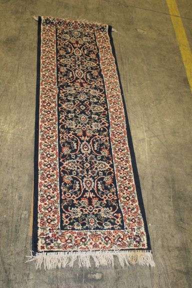 Rug Runner - Auction Ohio