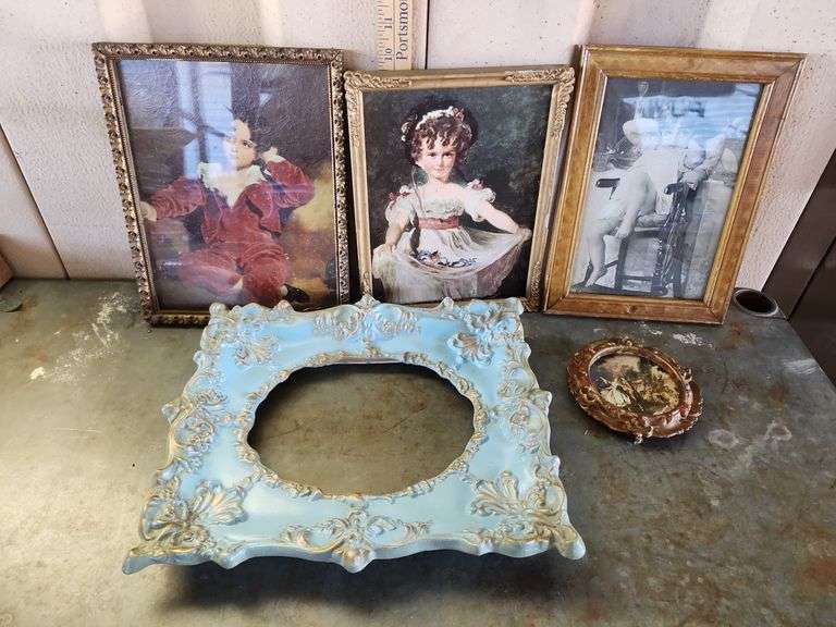 5 Assorted Picture Frames Some Damage - Auction Ohio
