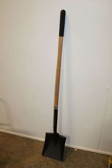 Silverback Square Head Shovel - Auction Ohio