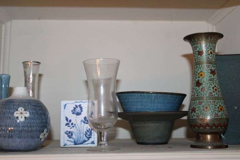 Pottery, Glassware & Brass Case - Auction Ohio