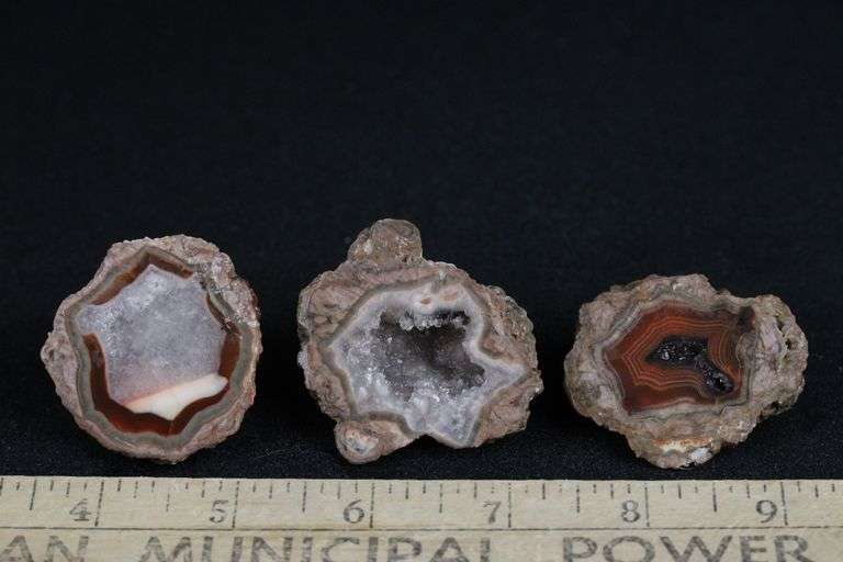 Cut Geodes, 4 oz - Auction Ohio