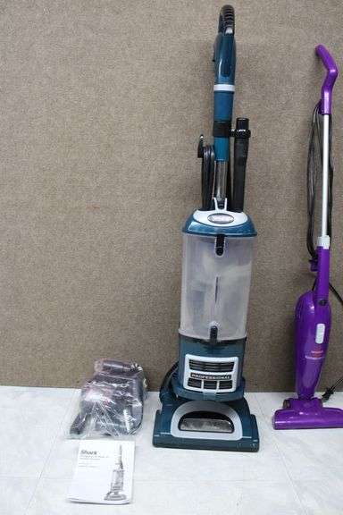 Shark Navigator Lift-Away XL And More - Auction Ohio