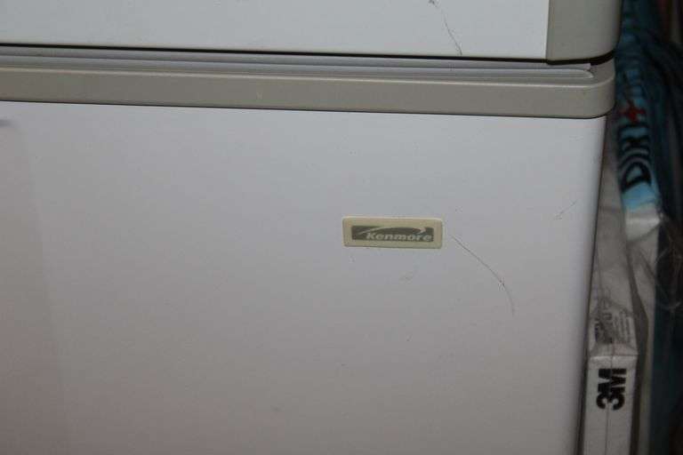 Kenmore Chest Freezer - Auction Ohio
