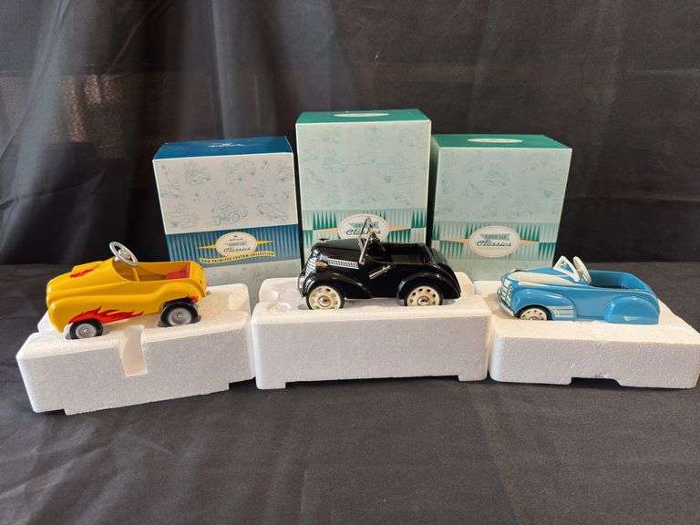 Hallmark Kiddie Car Classics - Auction Ohio