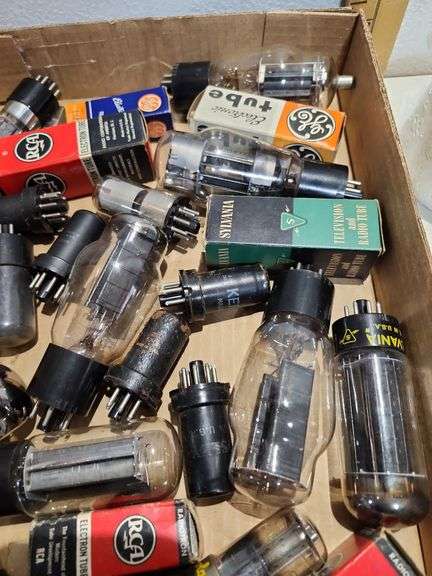 Assorted Vintage Electronic Tubes - Auction Ohio